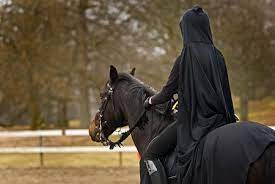 Mitt händelselösa liv, del 2. Tippens svarte riddare – Julia Caesar